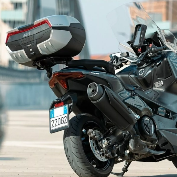 BAU GIVI V58N MAXIA 5 MONOKEY 58L ALUMÍNIO PRETO LENTE VERMELHA